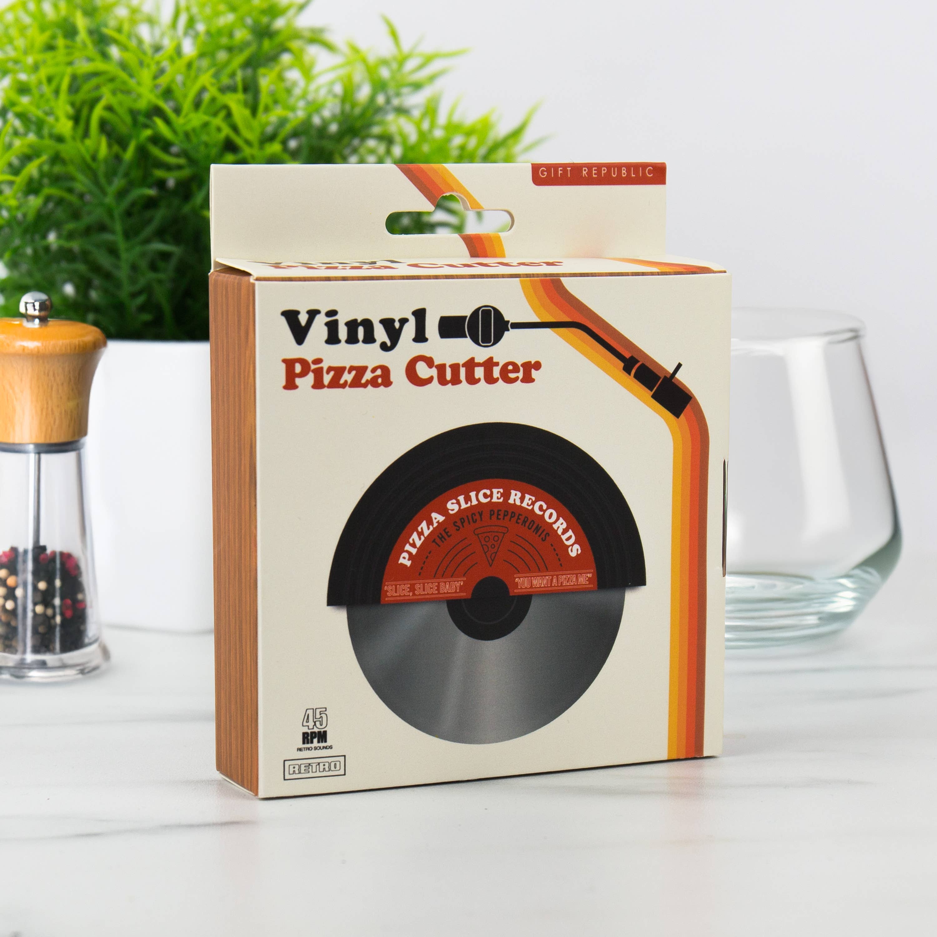 VINYL PIZZA CUTTER – The Blush Blossom Boutique